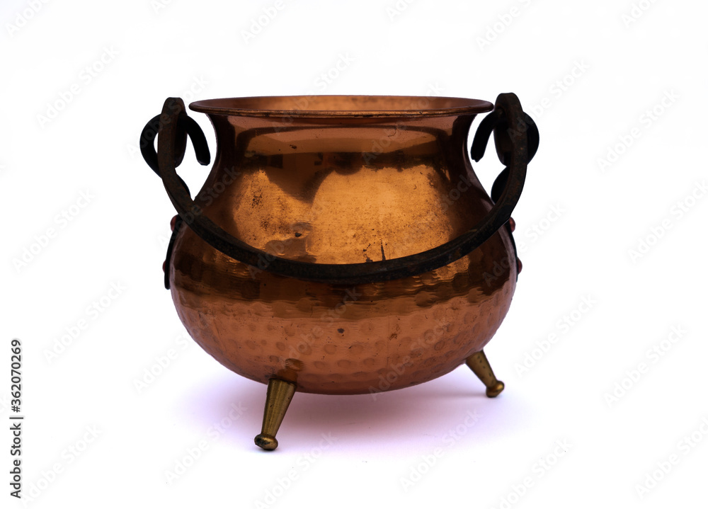 Old antique copper / bronze pot / cauldron / kettle with black handler ...