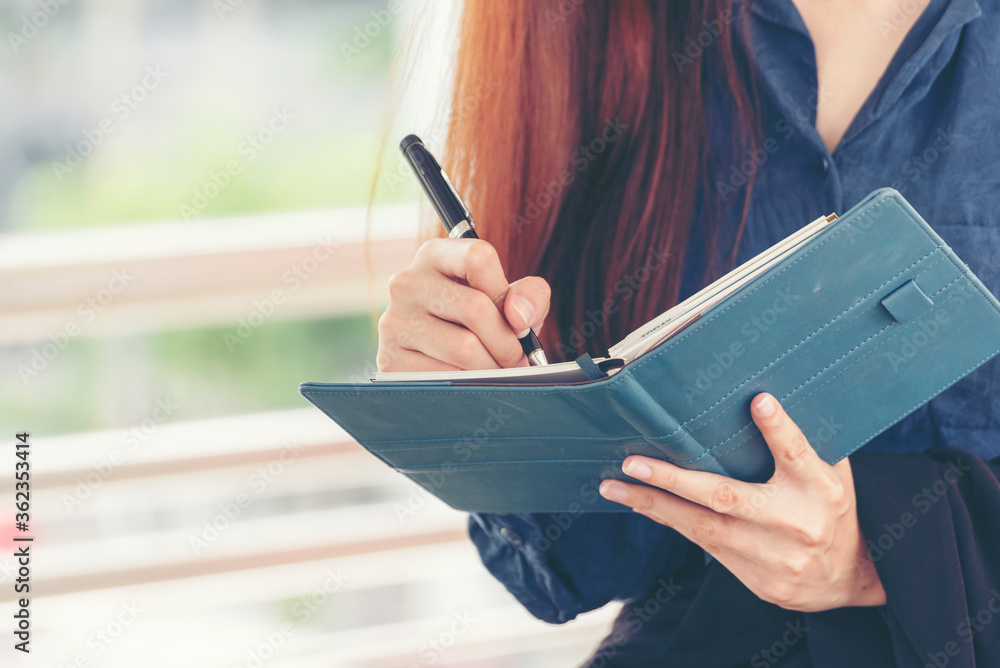 Agenda of planner woman schedule and organize appointment 2020 Calendar ...