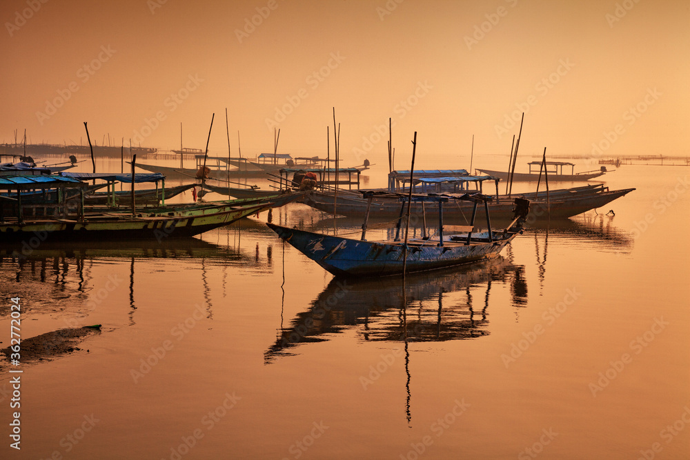 Golden Sunrise at the Asia's Largest Salt Water Lake in Chilika, Odisha ...