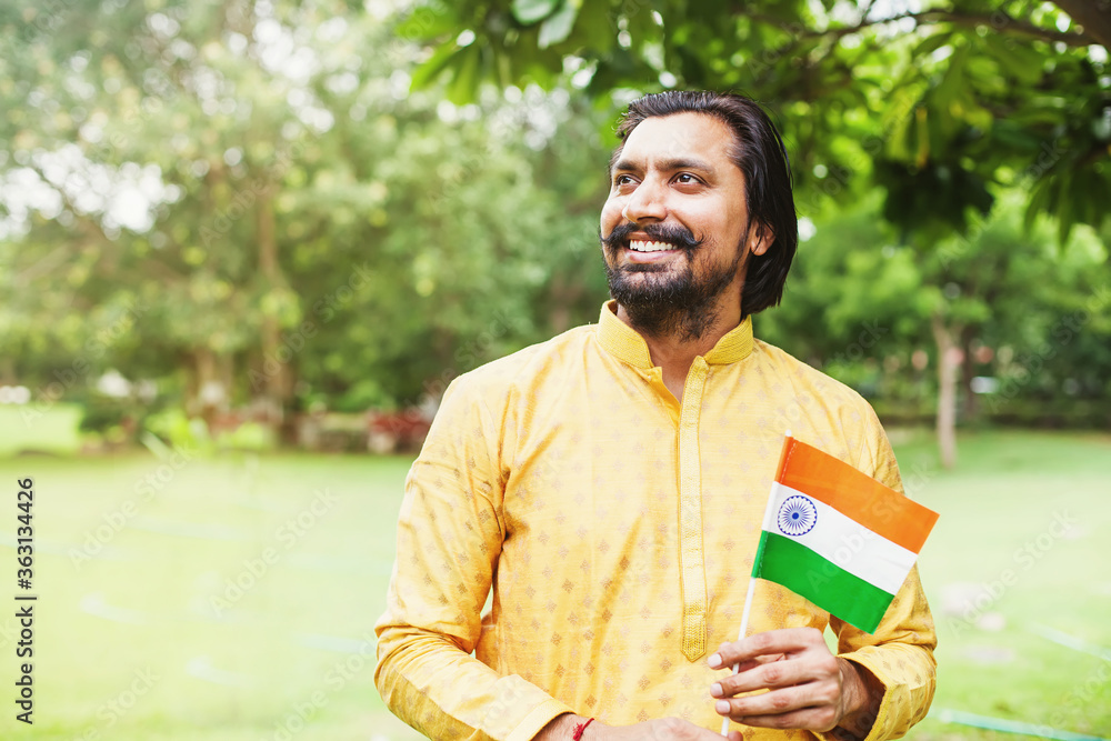 Indian patriot with national flag on Independence day of India Stock ...