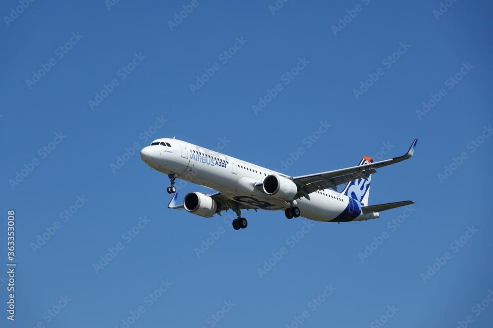 airbus A320 neo plan large Stock Photo | Adobe Stock