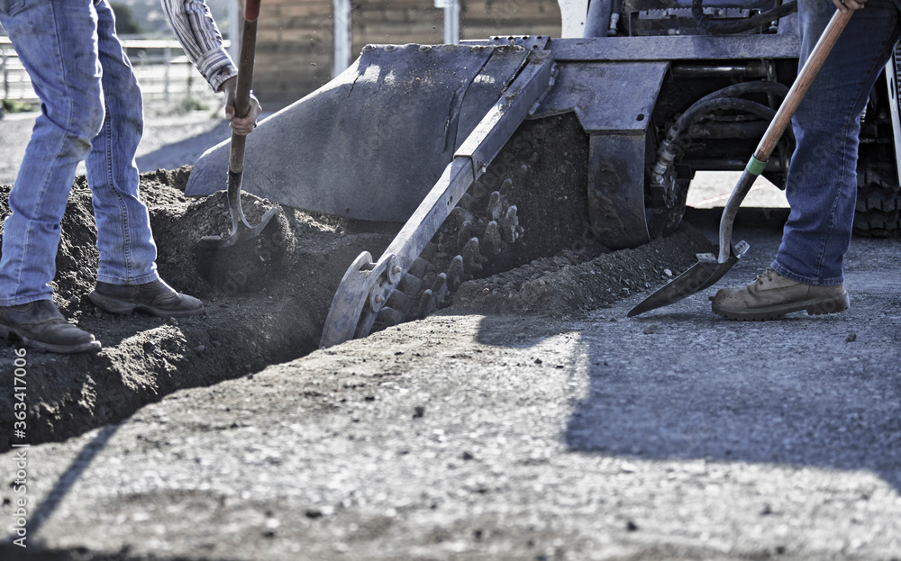 Poster Trencher Machine Digging a Trench – Muurposter | Europosters