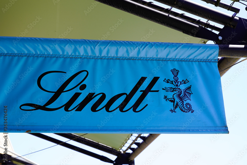 Lindt logo sign text logo of store candies chocolate and sweets shop ...