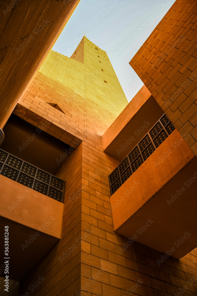 Foto de Traditional Arabic building facade in Al Deera Area in Riyadh ...