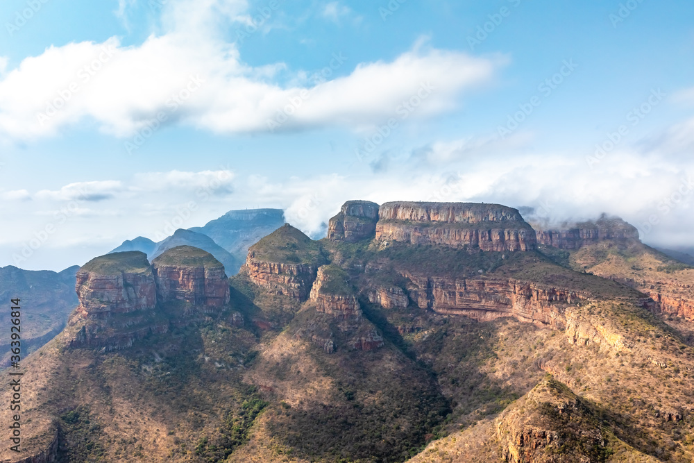 Foto de Blyde River Canyon and The Three Rondavels (Three Sisters) in ...