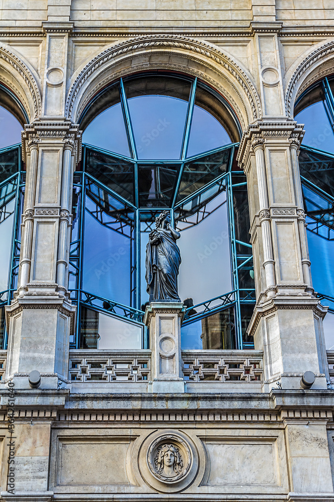 Vienna State Opera (Vienna Court Opera, Wiener Hofoper) - one of the ...