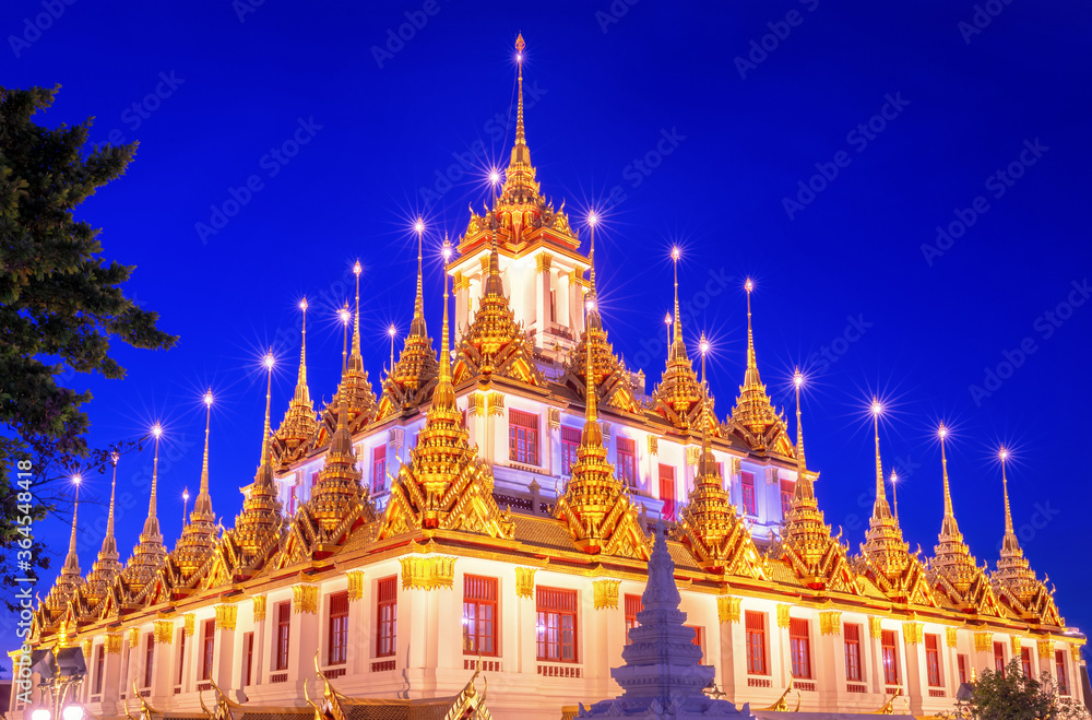 Foto Stock Loha Prasat or Iron castle is a part of Wat Ratchanatdaram ...