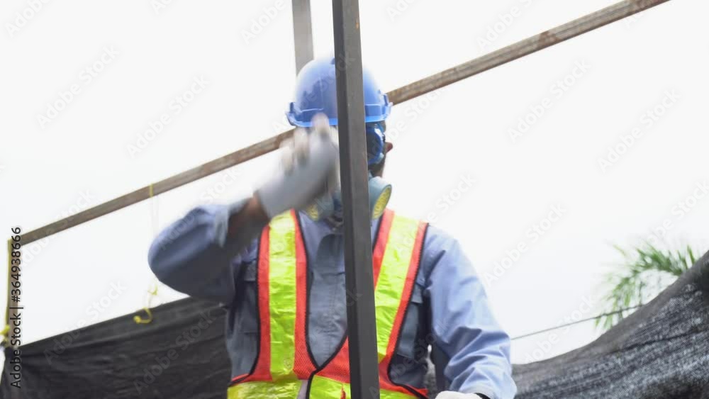 Vídeo do Stock: Step to hand painted steel on the welded surface before ...