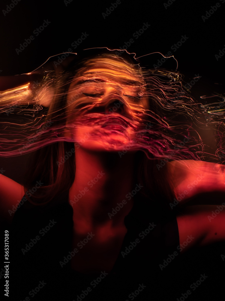 lightpainting portrait, new art direction, long exposure photo without ...