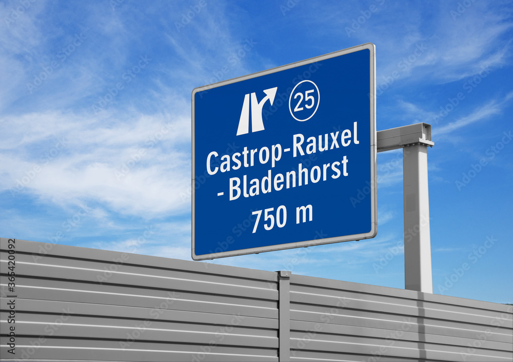Autobahnschild auf A 42, Ausfahrt 25, Castrop-Rauxel-Bladenhorst Stock ...