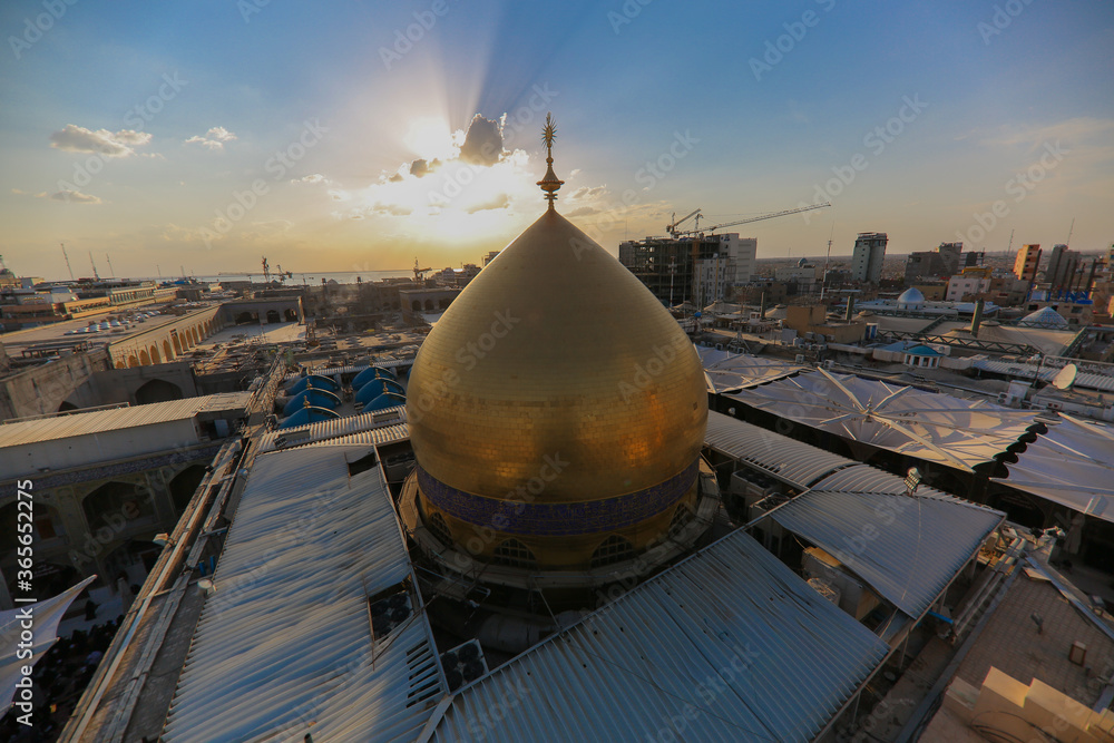 The shrine of Imam Ali Ibn Abi Talib in Najaf, Karbala, Iraq Stock ...