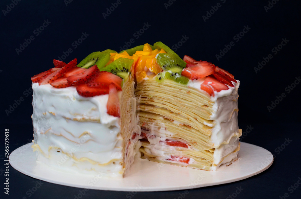 Pastel de crepas hecho en casa Stock Photo | Adobe Stock