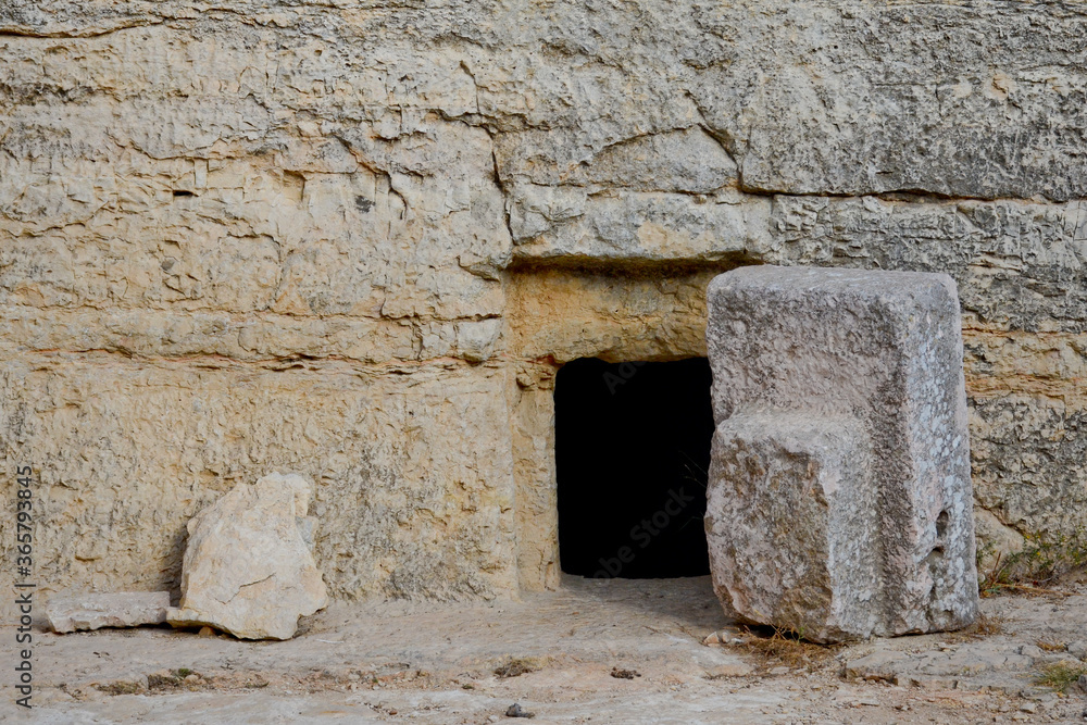 The cave is coffin for burial according to the ancient Jewish tradition ...