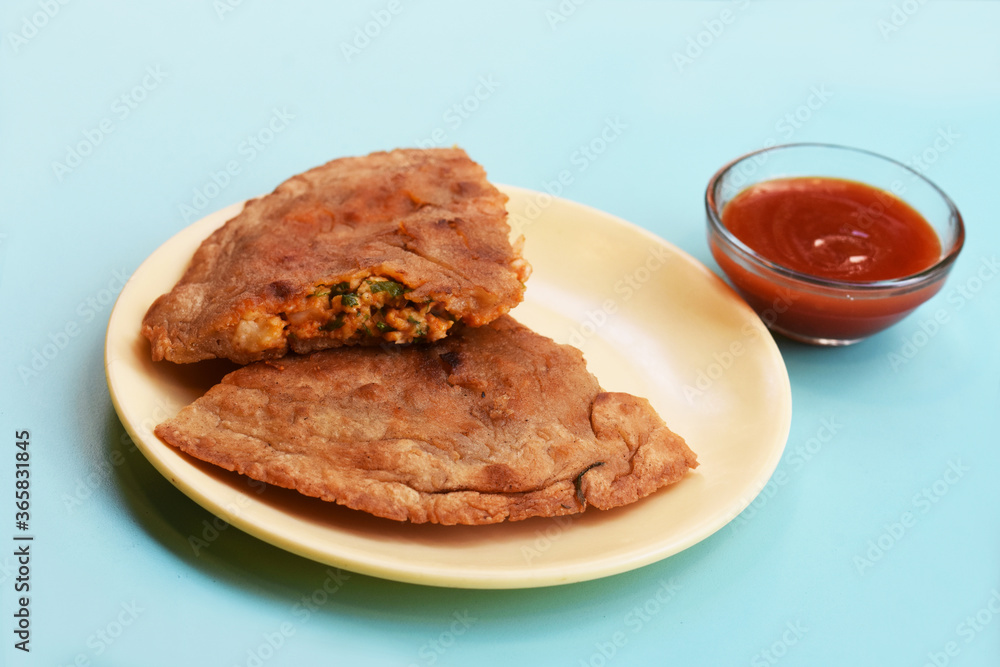 Indian flatbread - Aloo Kulcha with Choley or Stuffed Potato Bread or ...