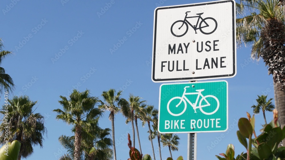 Bike Route green road sign in California, USA. Bicycle lane singpost ...