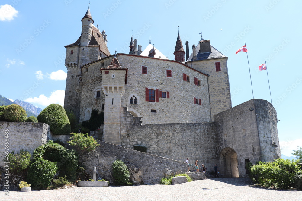 Le château de Menthon Saint Bernard vu de l'extérieur, ville de Menthon ...
