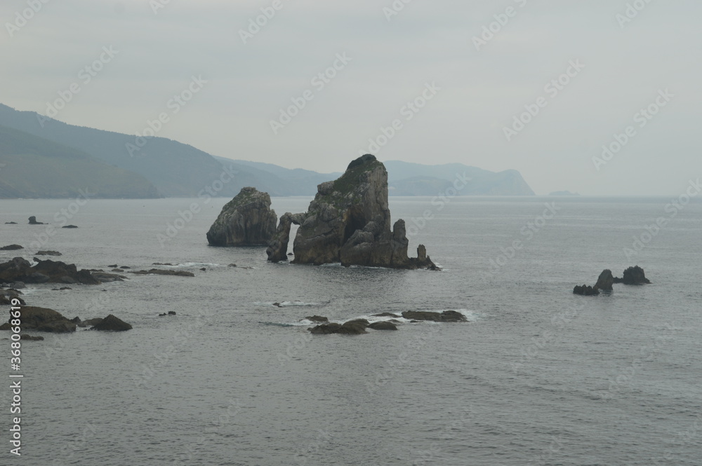 San Juan de Gaztelugatxe aka Dragonstone from Game of Thrones in real ...