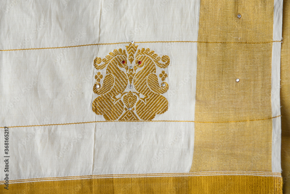 Indian silk sari, handmade white Kerala Sari, woman use this ...
