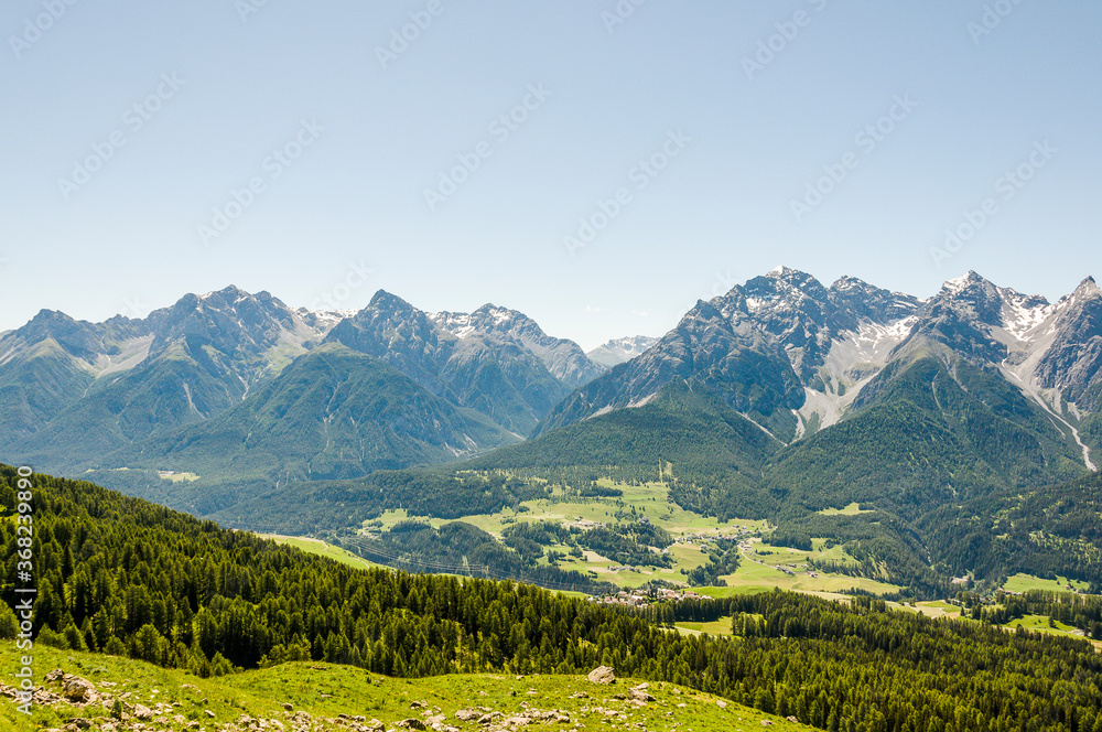 Ftan, Tarasp, Unterengadin, Bergdorf, Schloss, Fontana, Vulpera, Kirche ...