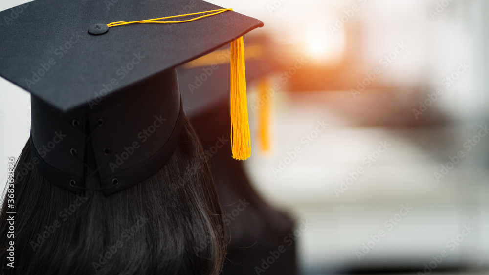 Foto de Review of the success university graduate hat during ...