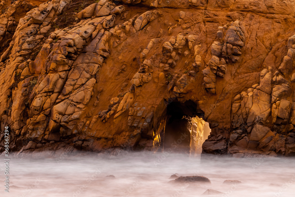 Sunset Through Portal of Keyhole Arch aka Pfeiffer Beach Arch at ...