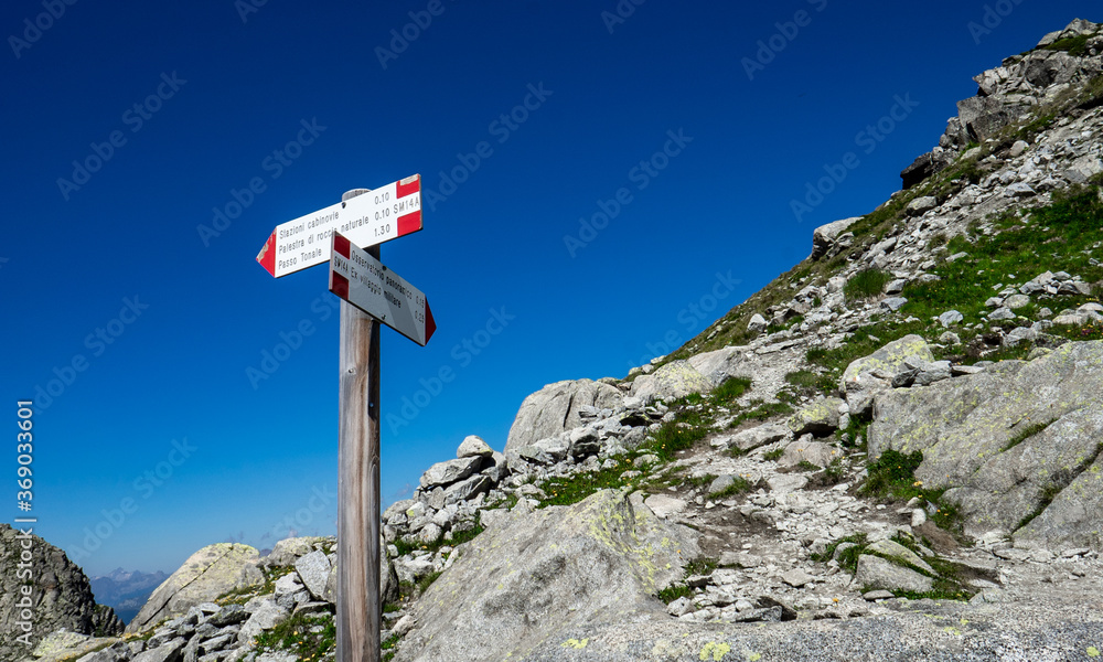 cartelli sentieri di montagna - Presena - Adamello - Italia Photos ...