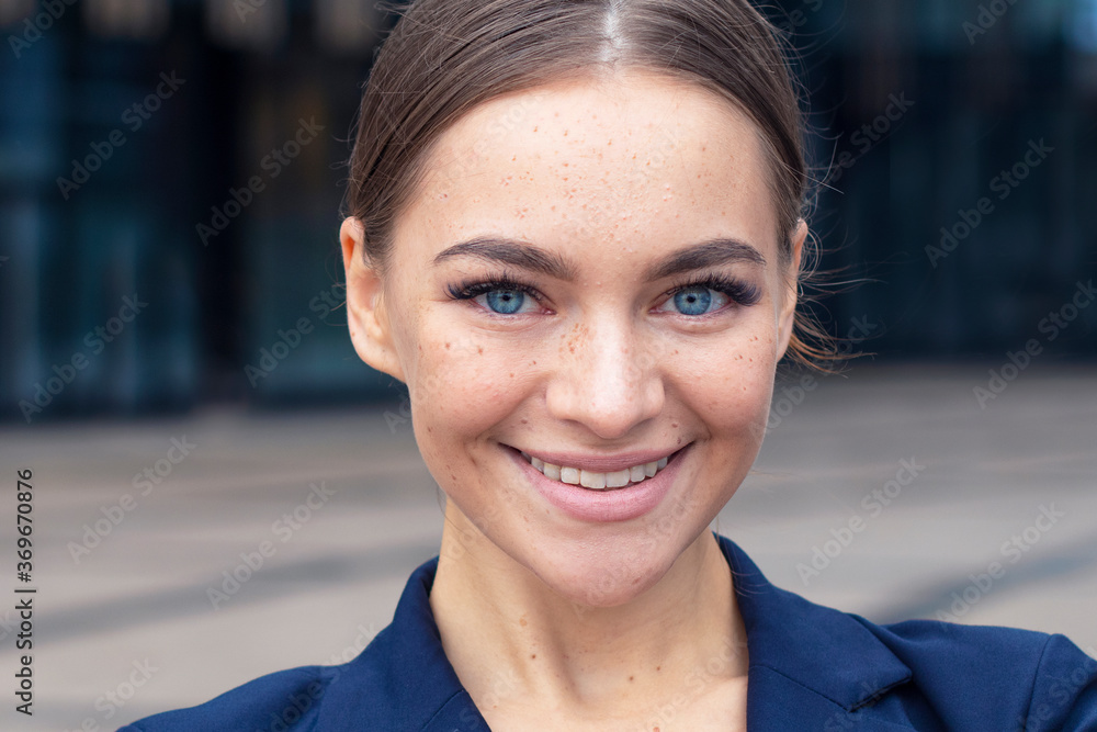 Close up portrait of happy beautiful woman with problems, problematic ...