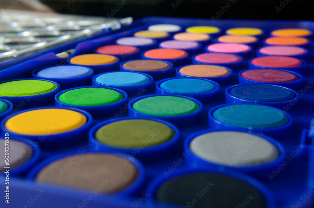 pinturas acuarela, paleta de colores, colores acuarela, paleta de ...