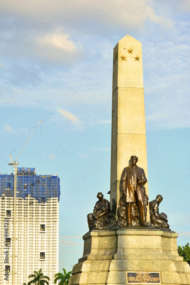 Jose Rizal Statue Luneta