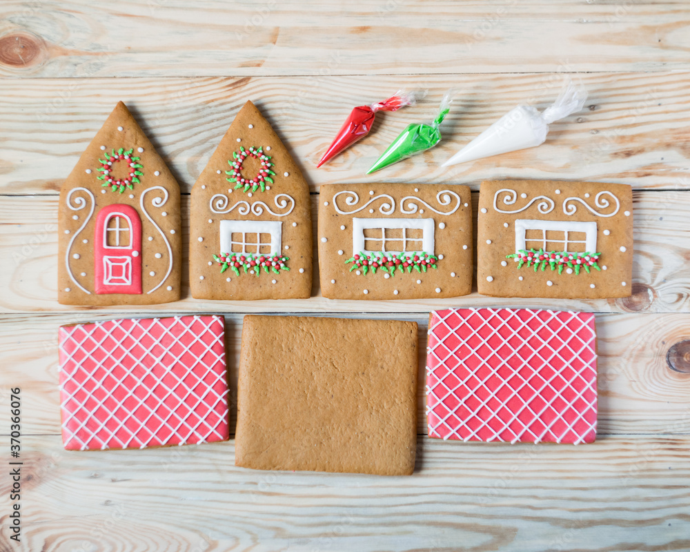 How to make gingerbread house, step by step, tutorial. Step 8 ...