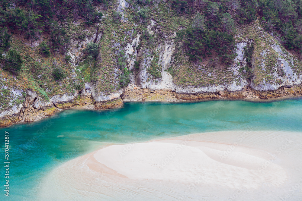 Beautiful water in Pechón, el último pueblo de Cantabria. Las cuevas de ...