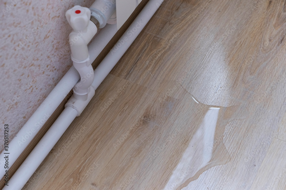 water leak through the heating radiator tube nut. water leaking from ...