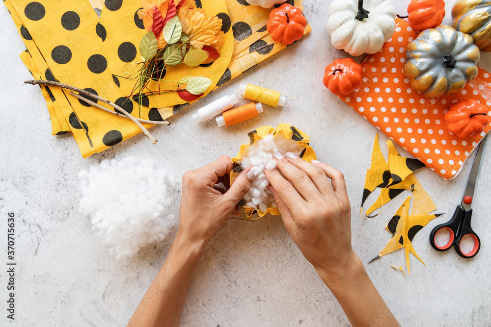 Step by step instruction of making halloween textile DIY pumpkin craft ...