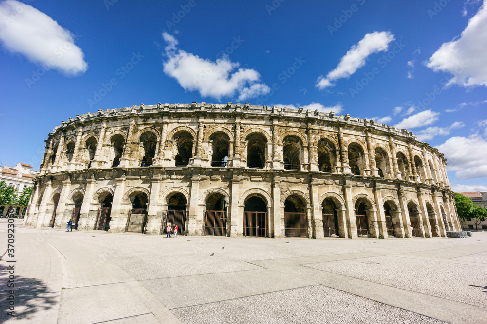 anfiteatro romano -Arena de Nimes-, siglo I, Nimes, capital del ...