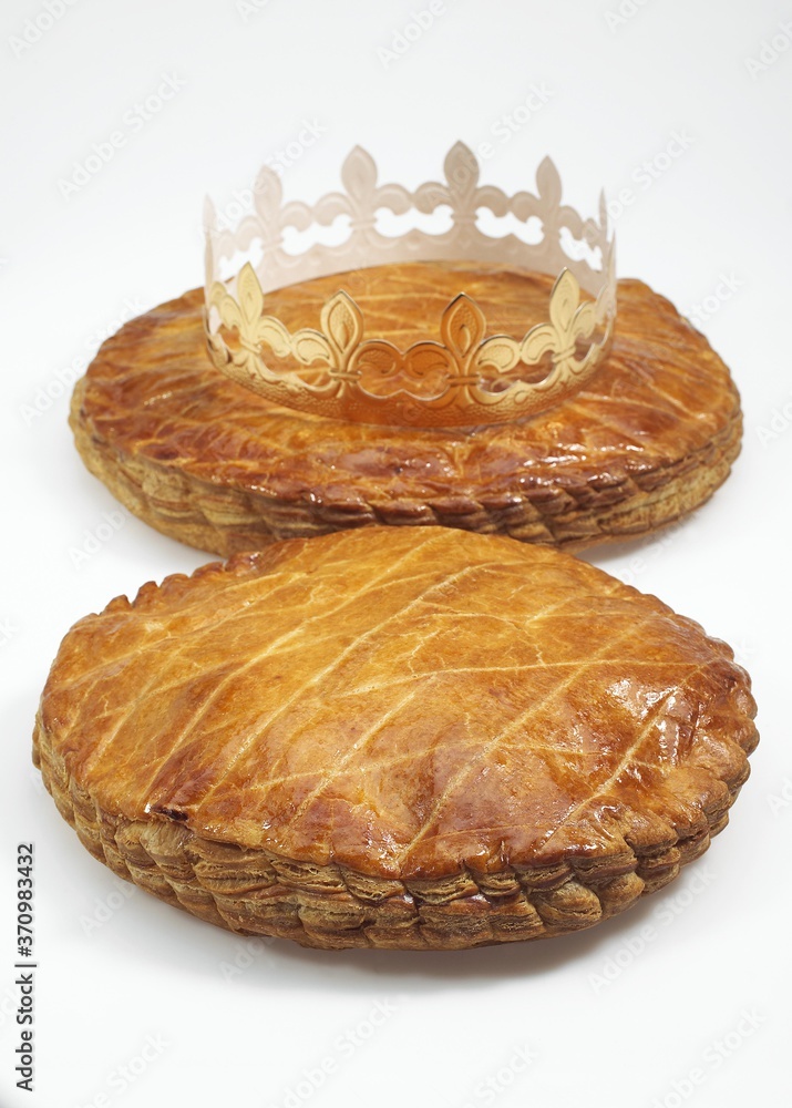 Galette des Rois and its Crown, French King Cake celebrating Epiphany ...