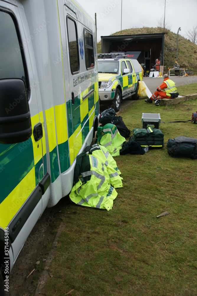 building collapses, disaster zone, urban Search and rescue Stock Photo ...