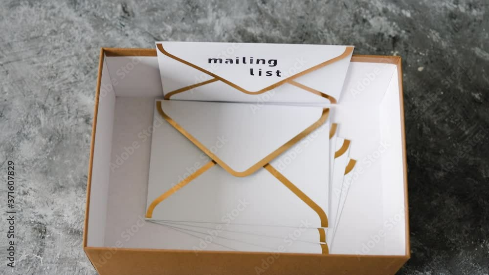 Vidéo Stock inbox organisation and clean-up, group of envelopes inside ...