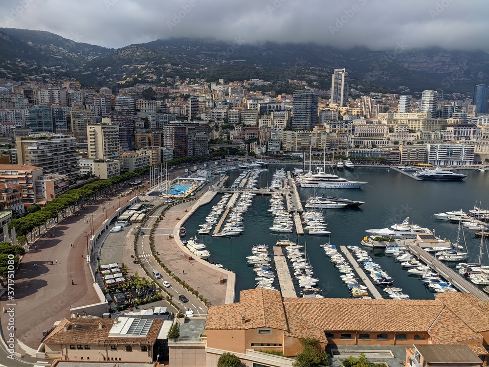 Monaco, principauté et capitale de la richesse, place du casino de ...