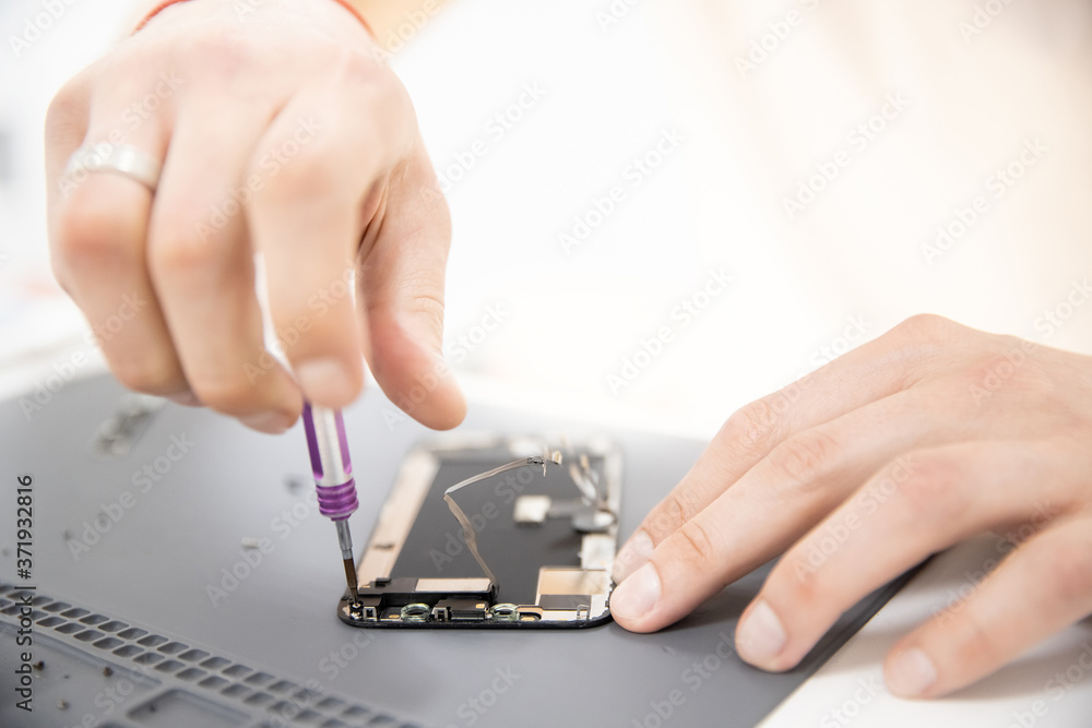 Mobile phone chip repair process, battery replacement and broken screen ...