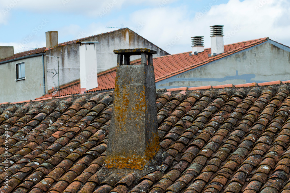 azotea de una casa de pueblo. piedra y textura Rural. Stock-Foto ...