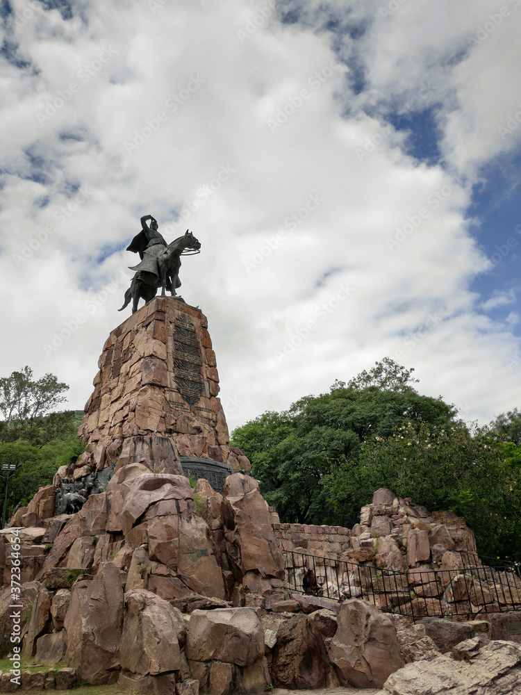 Detalle del Monumento al General Martín Miguel de Güemes en Salta ...