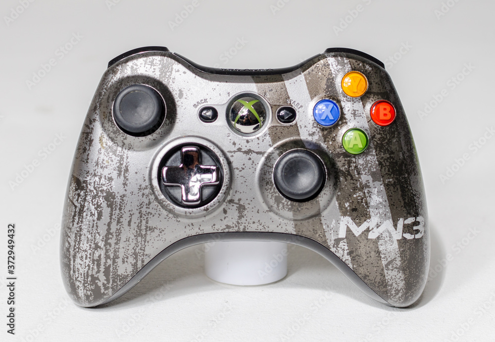 london, uk 05/05/2020 An microsoft xbox 360 call of duty modern warfare ...