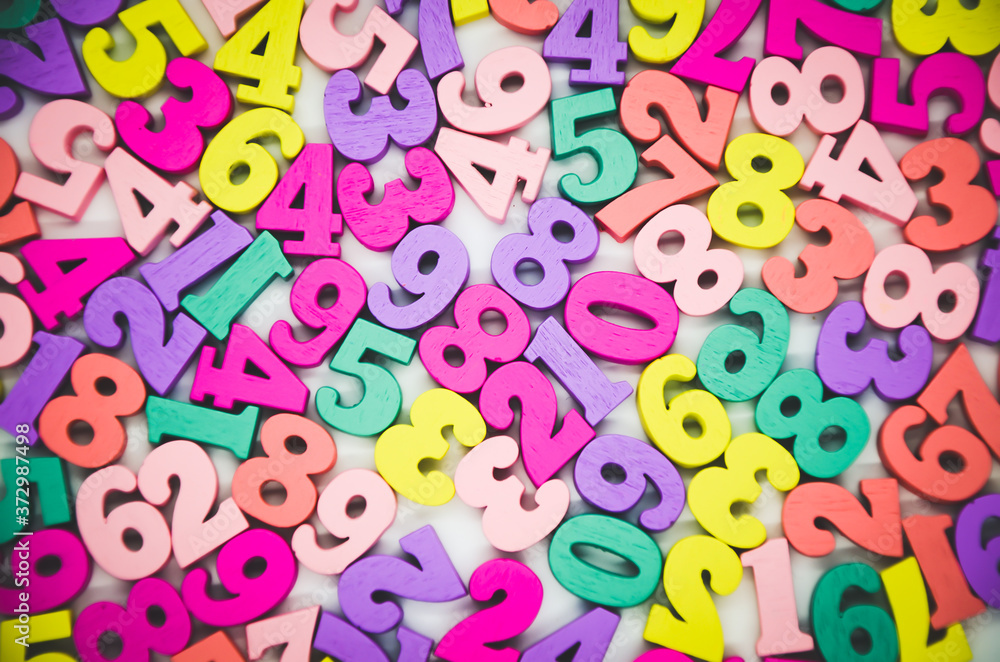 Stockfoto Bright multicolored background of wooden numbers from zero to ...
