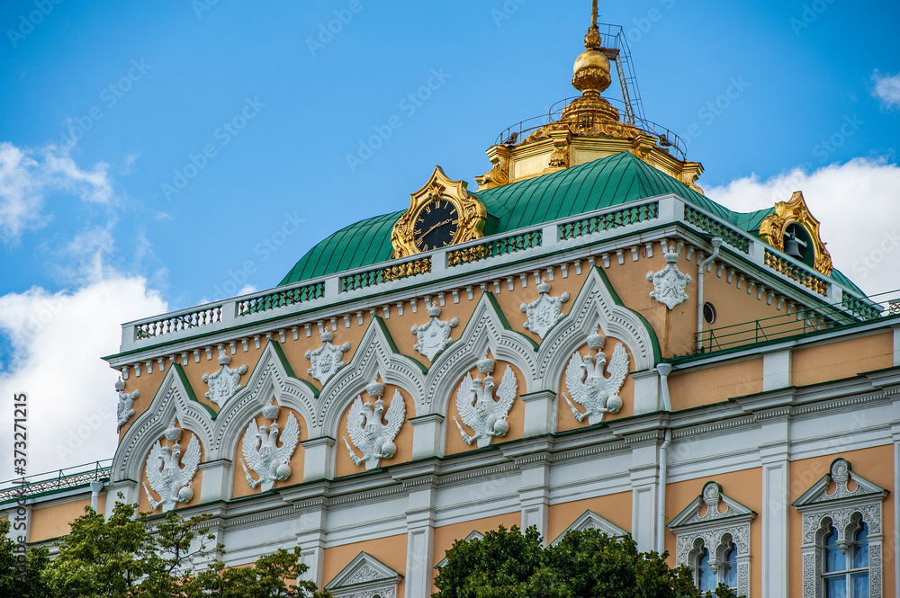 The modern territory of the Moscow Kremlin was formed at the end of the ...