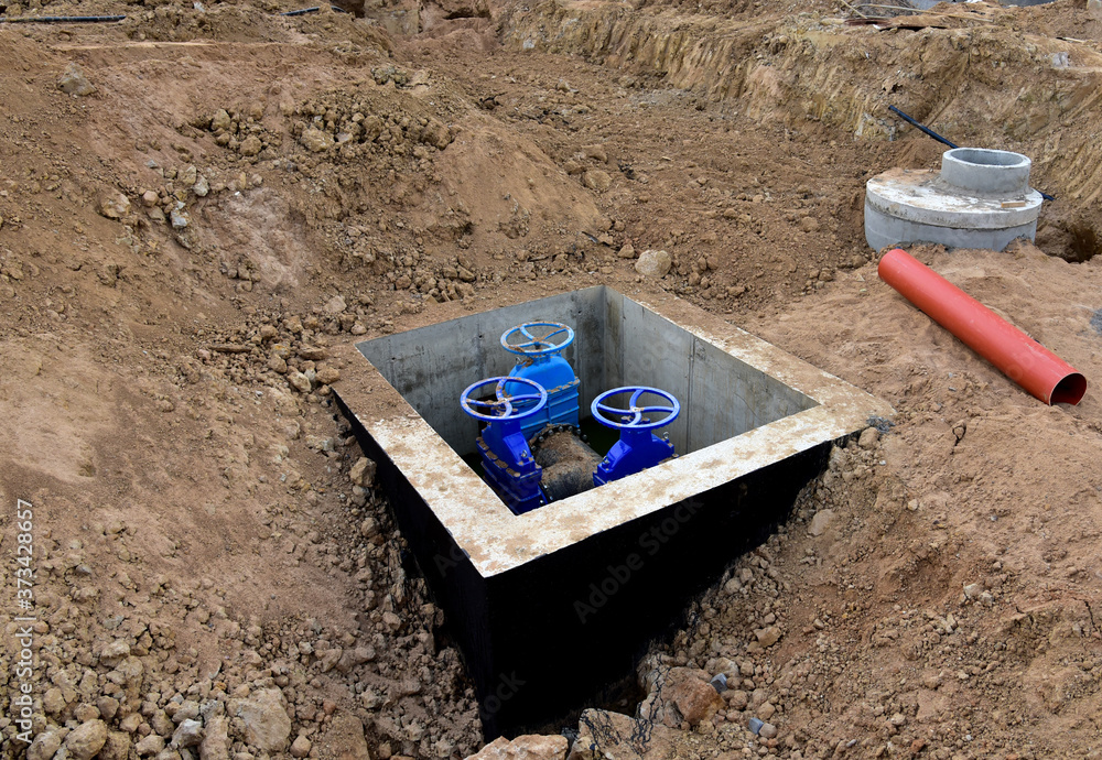 Zdjęcie Stock: Resilient Seated Gate Valves connect pipeline of water ...