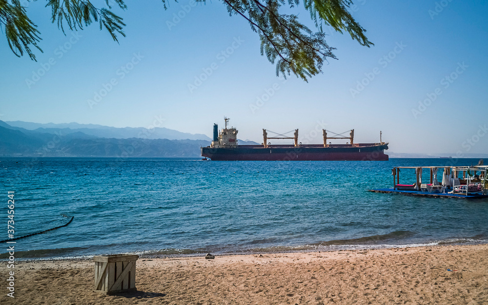 Floating island with relaxing and resting facilities, image depicts ...