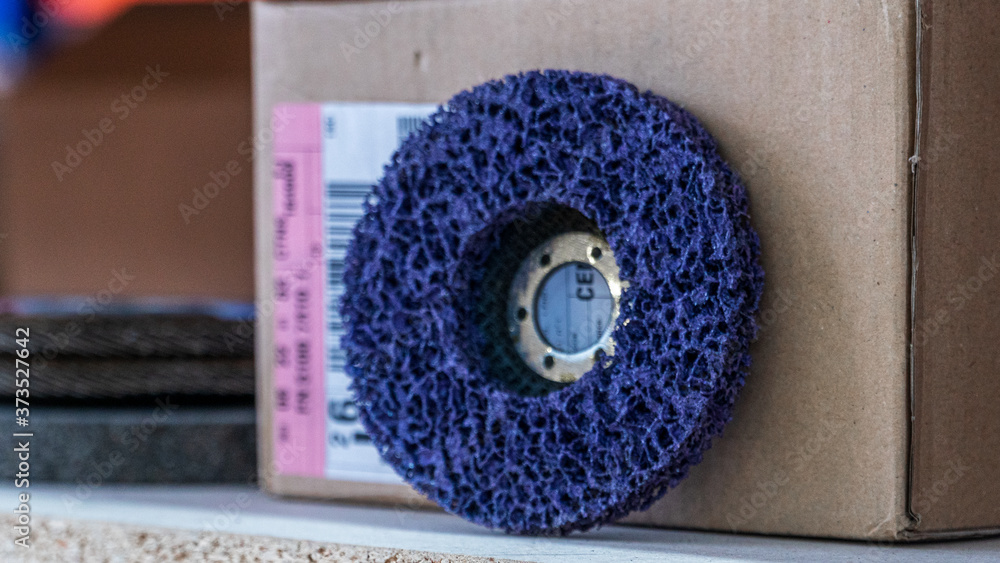 disco morado amoladora para limpiar y quitar el oxido, Elimina el óxido ...