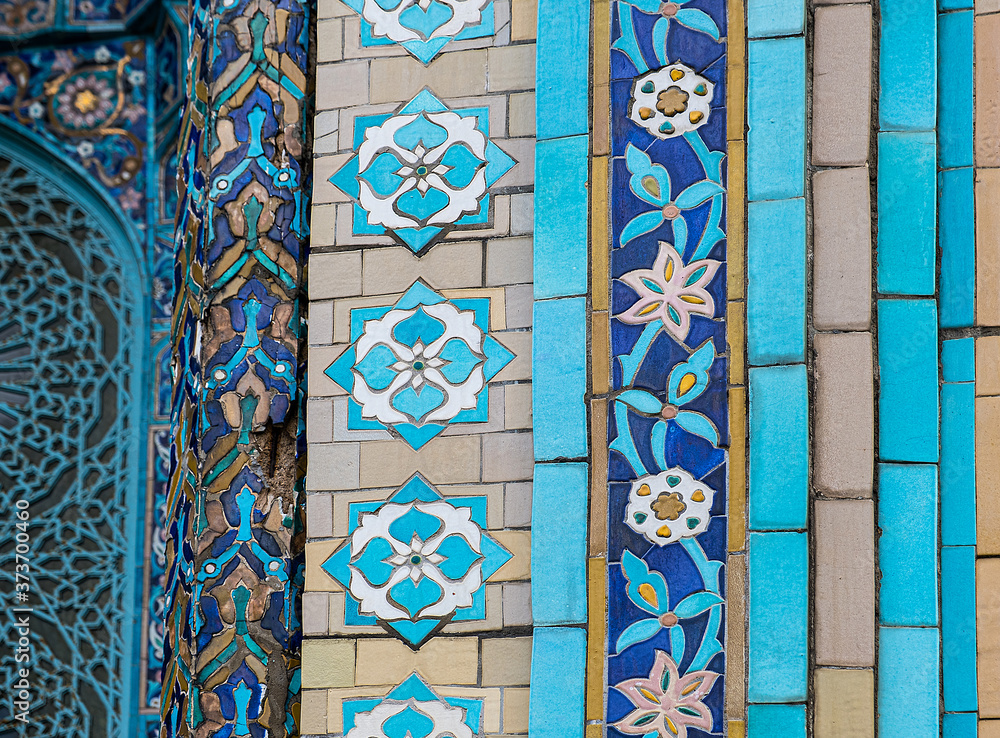 Muslim ornaments at the Blue Mosque in Saint Petersburg, Russia ...