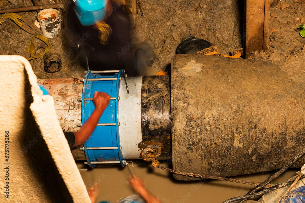 steel pipe fixed with joint connection(bell and spigot connection) of ...