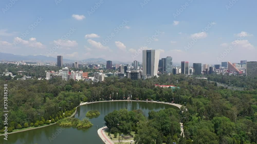 Espectacular vista aérea del skyline de Polanco, el drone volando sobre ...